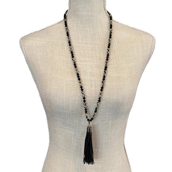 Vintage | Jewelry | Vintage Dalmation Jasper And Black Agate Beaded ...